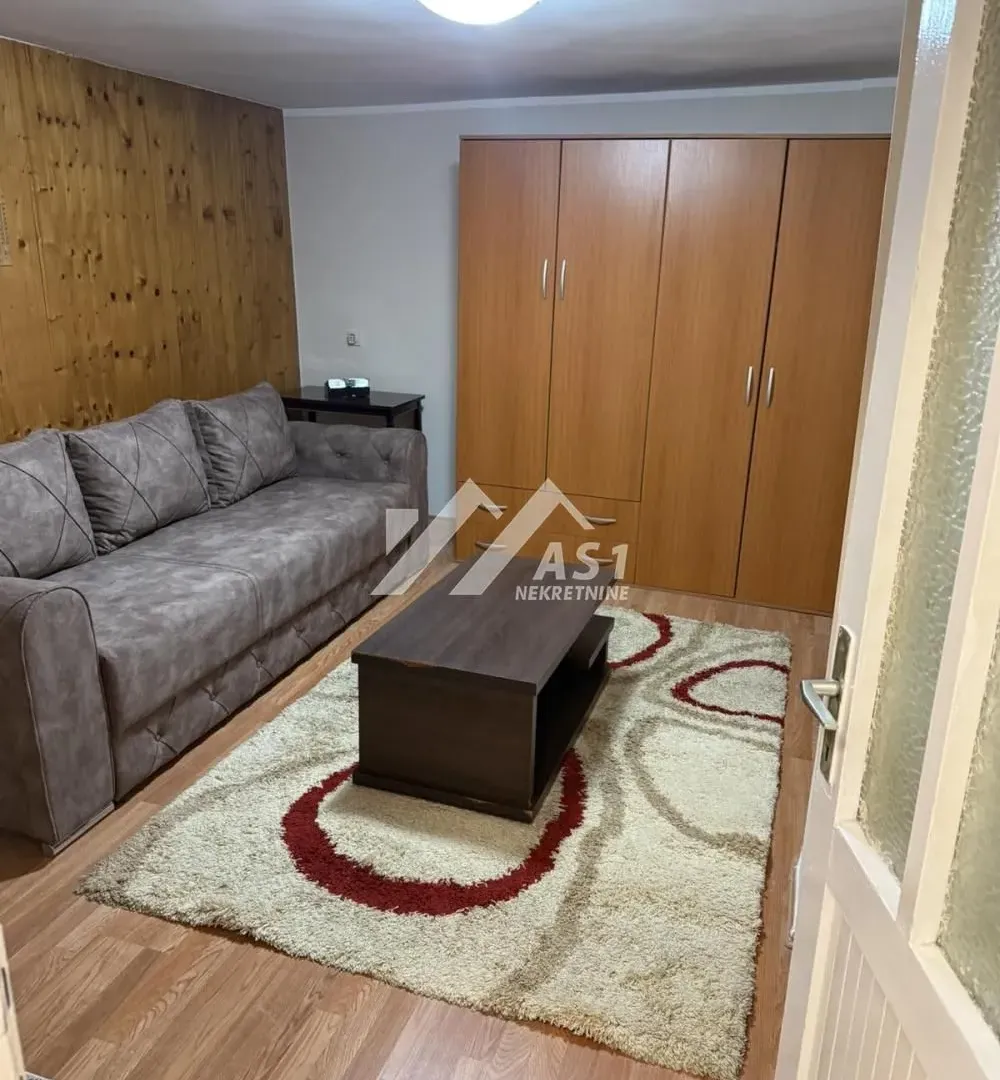 Izdavanje, jednosoban stan, 30m², Petrovaradin, Novi Sad