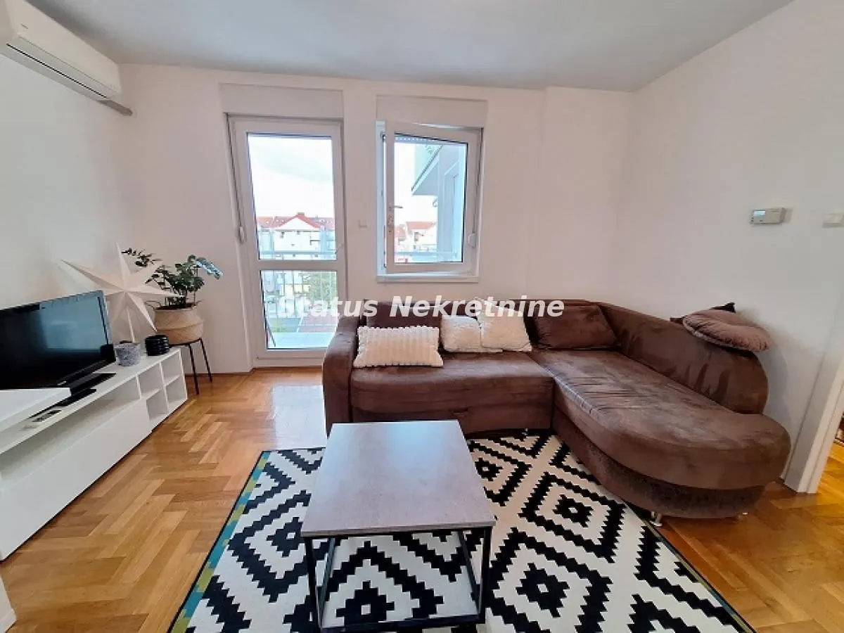 Izdavanje, jednosoban stan, 39m², Nova Detelinara, Novi Sad Sve Podlokacije