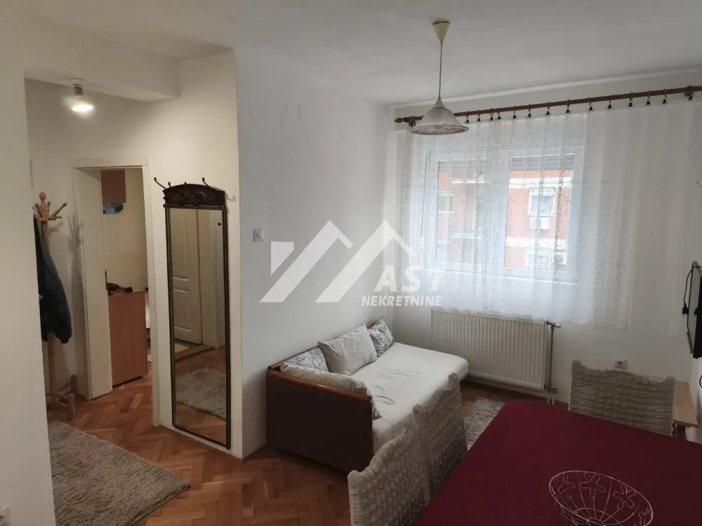 Izdavanje, jednosoban stan, 32m², Novi Sad Sve Podlokacije, Novi Sad