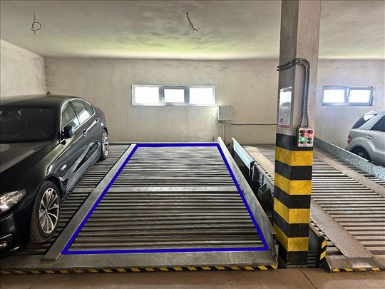 Parking mesto u garaži 14m2