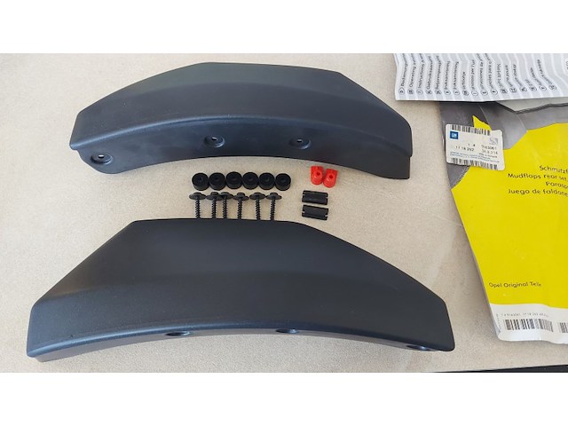 Mudflaps rear set, for Opel Vectra C estate, GM 9163061