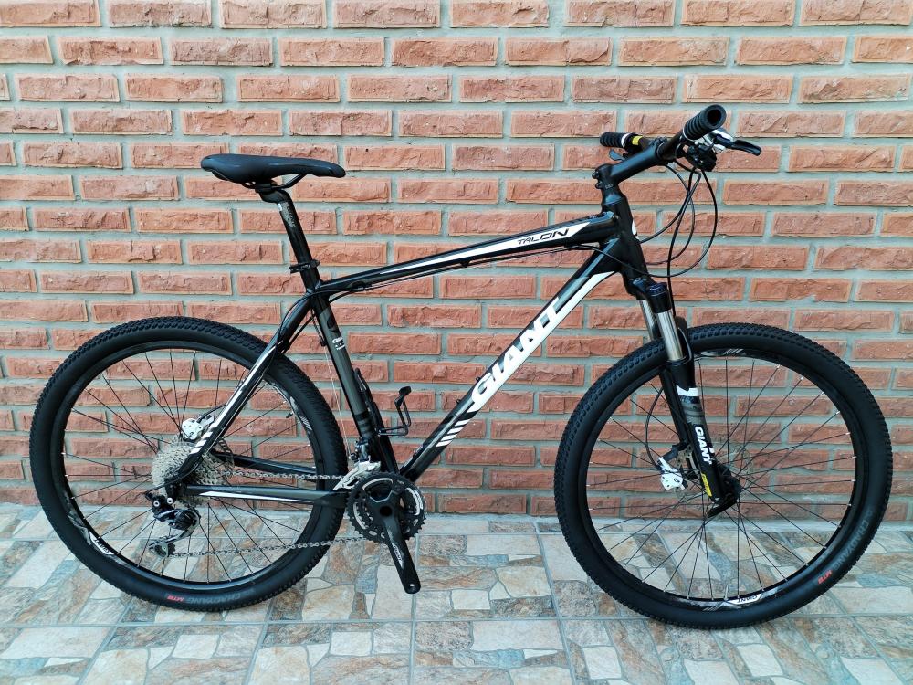 GIANT TALON 27.5r , 3x10 SHIMANO DEORE, Vel .XL