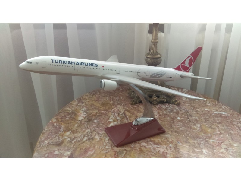 Avion Turkish Airlines B777