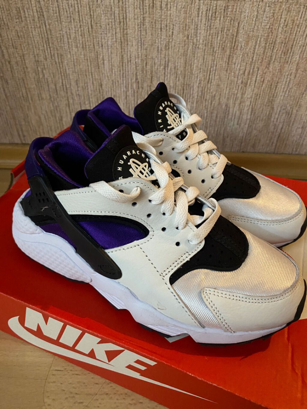 Nike Huarache – ženske patike - Model: Nike Air Huarache (šifra na