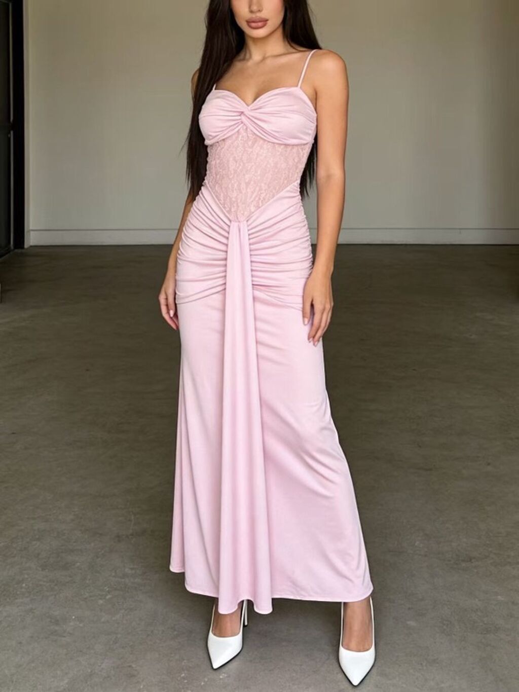   Elegantna maxi haljina sa čipkastim korzetom i naborima ✅2700 din