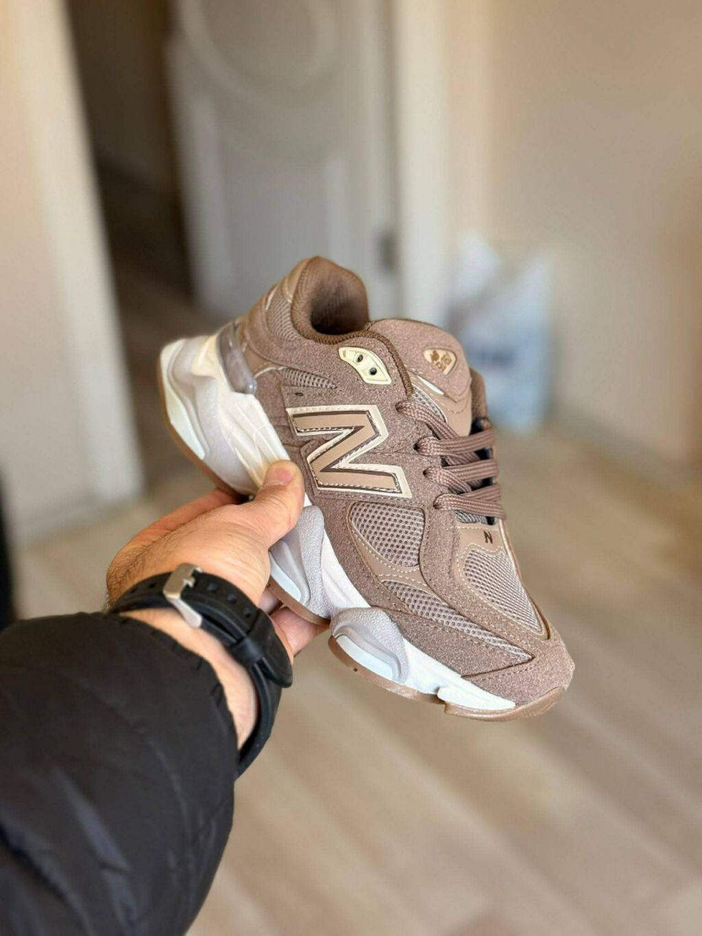 New balance 9060 krem braon patike NOVO Novo Brojevi 36 do 40 fb