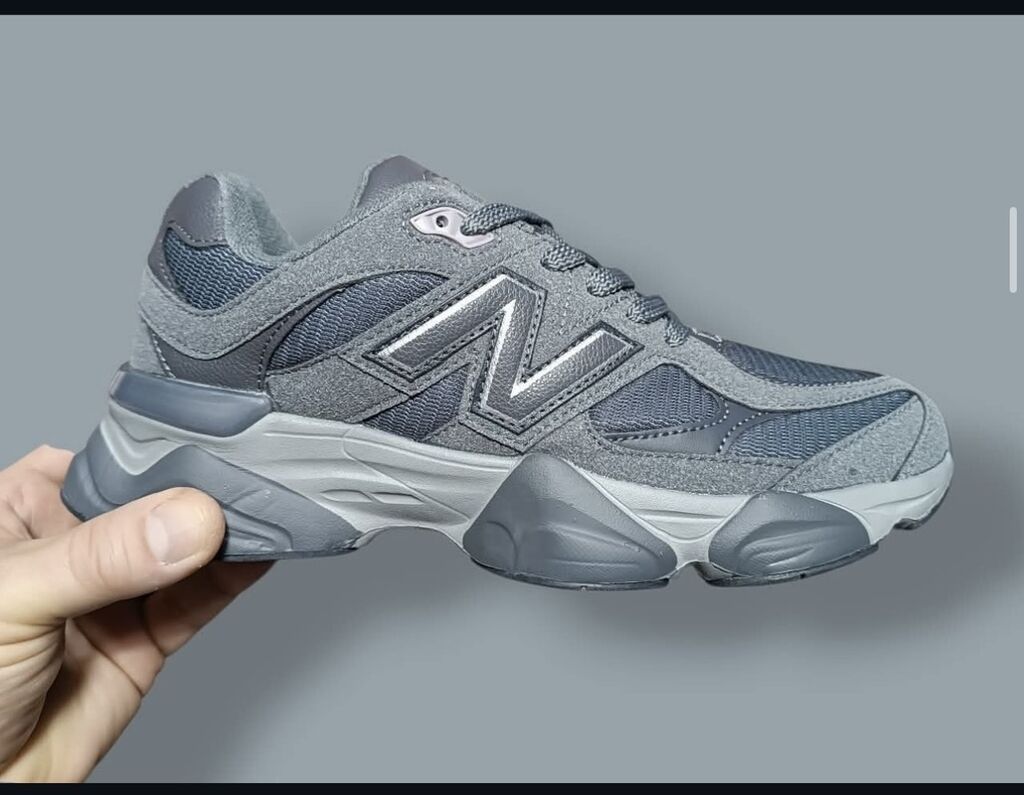 New Balance patike – siva/ antracit varijanta - Model sa robustnijim