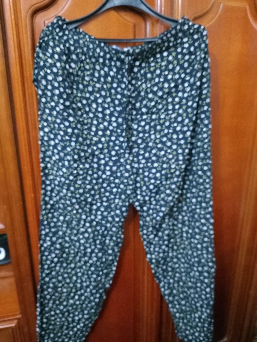 Letnje lagane pantalone 700din
