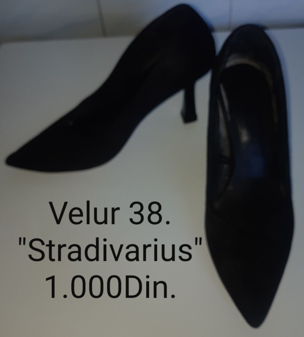 Stradivarius ženske salonke od velura, crne boje. - Broj: 38 -