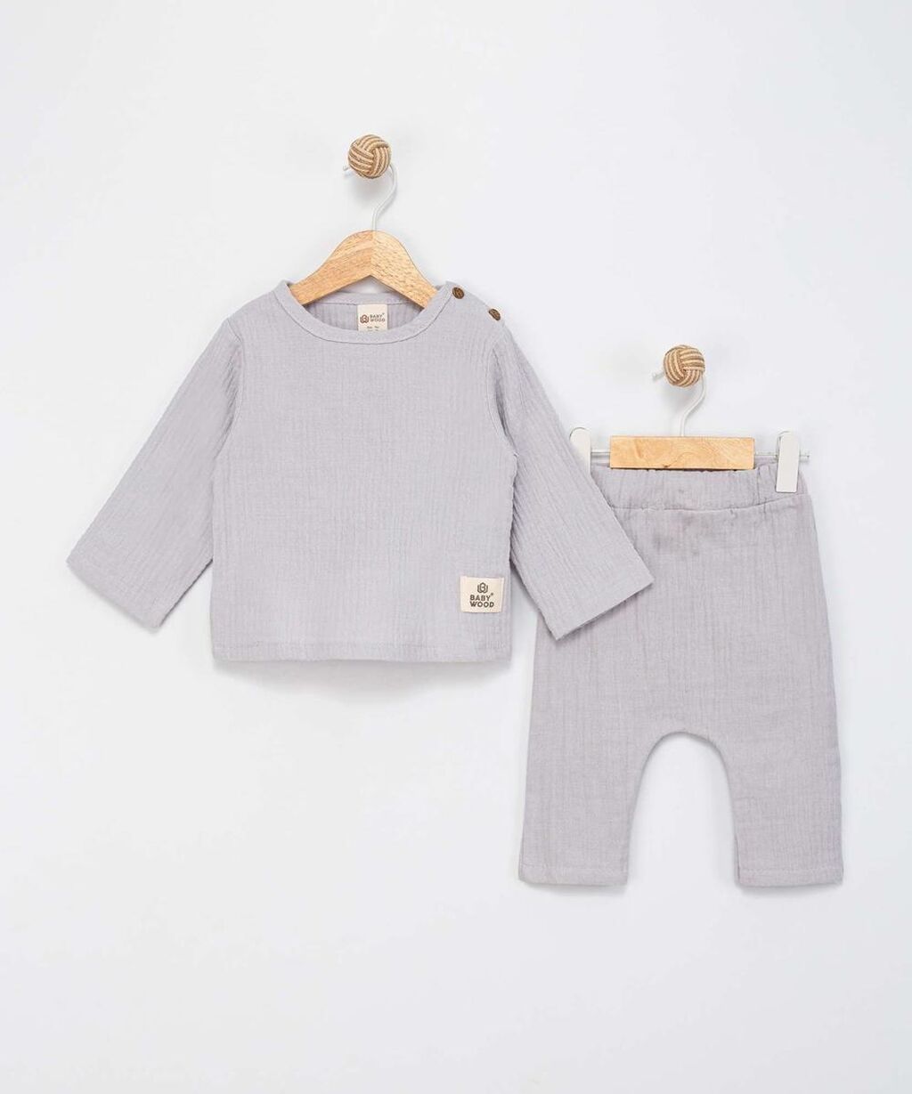 Dvoječni set za bebe – majica i pantalone - Materijal: meka