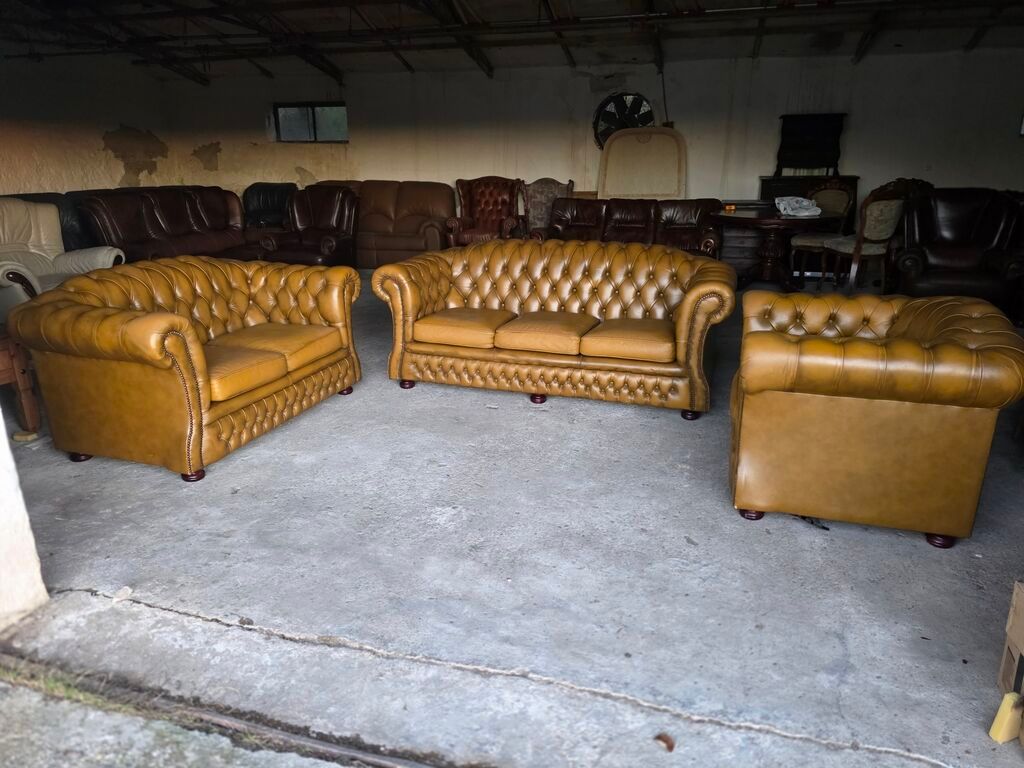 Set garnitura – Springvale Leather Chesterfield - Brend: Springvale