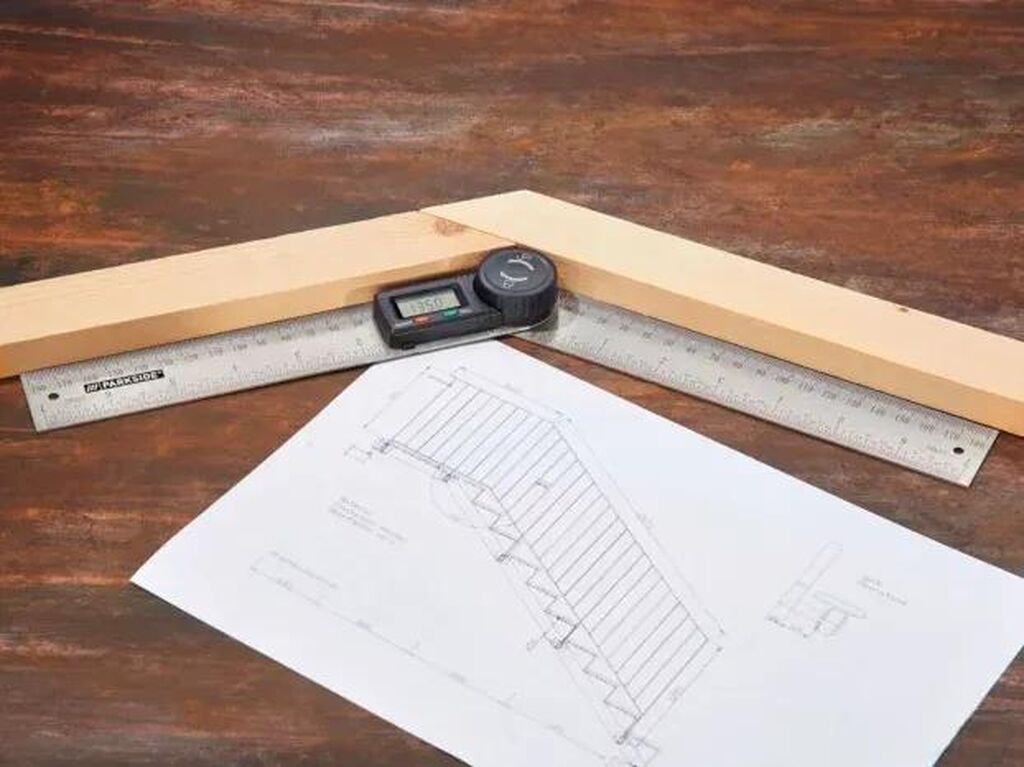 Digitalni ugaoni lenjir Parkside - Metalni dvokraki lenjir sa