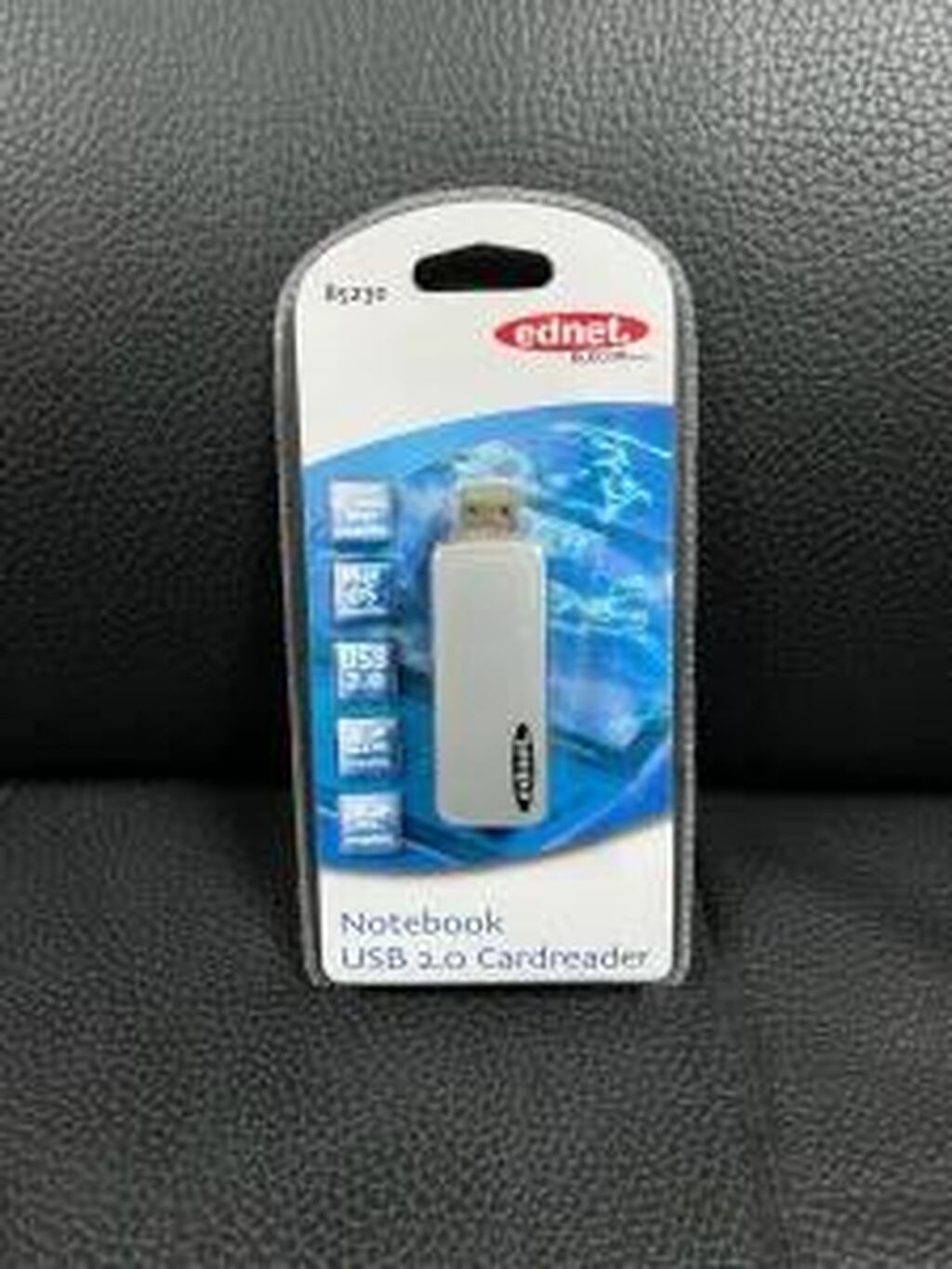 Ednet 85230 USB 2.0 čitač memorijskih kartica – kompaktan „plug &