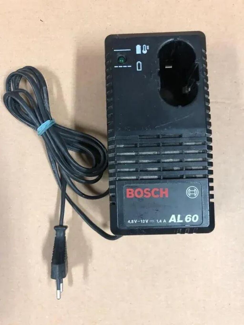 Punjač za Bosch akumulatore AL 60 - Model: Bosch AL 60 (šifra: 2 ) -