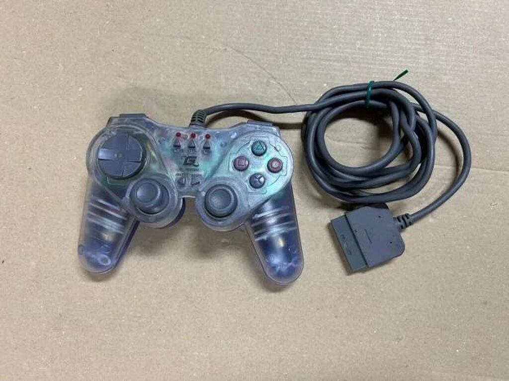 Žičani gejm pad kontroleri za PlayStation (PS1/PS2 kompatibilni)