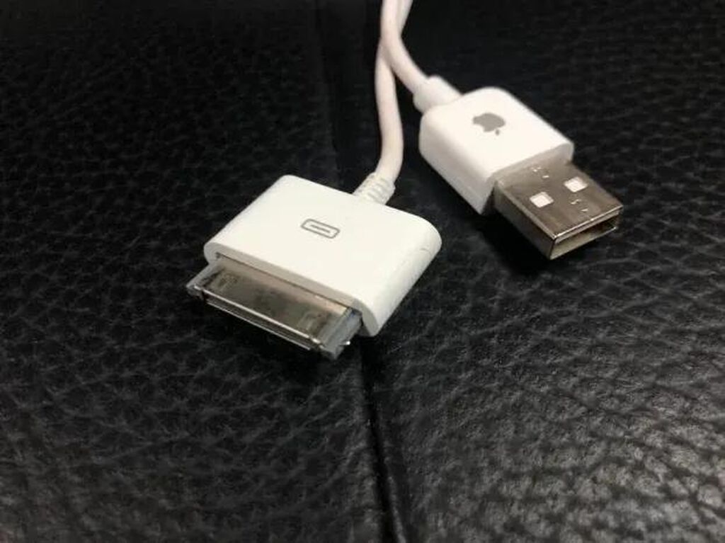 USB kabl za punjenje i prenos podataka za starije Apple uređaje