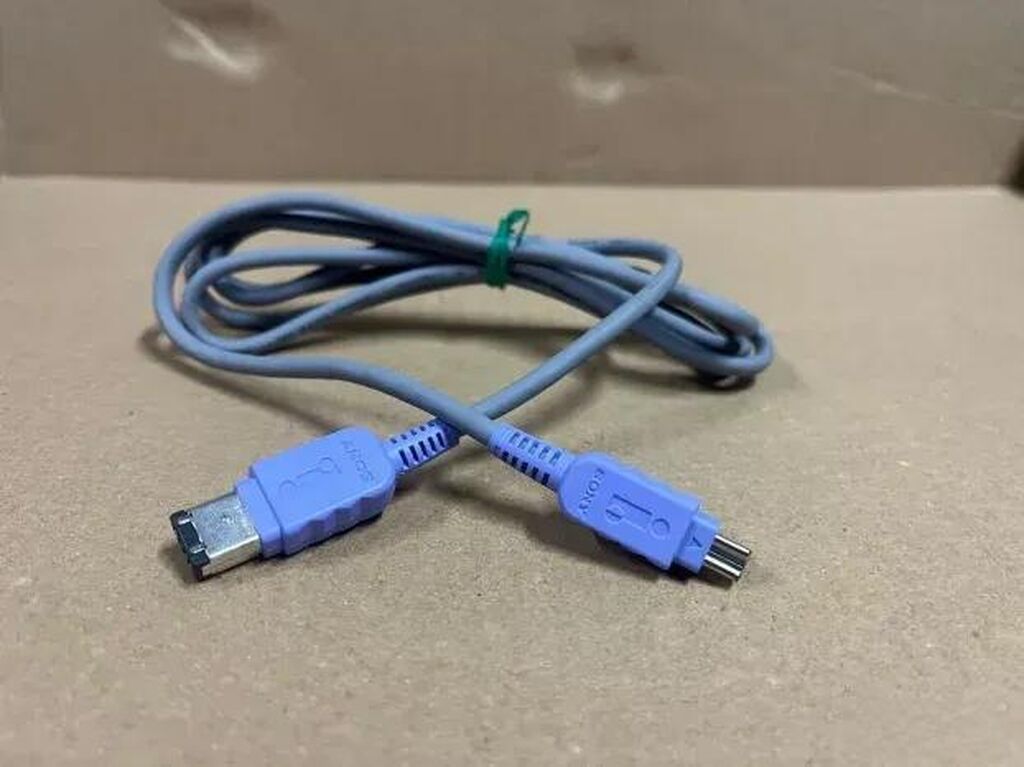 Sony i.LINK (IEEE 1394) FireWire kabl – 4‑pin na 4‑pin - Originalni