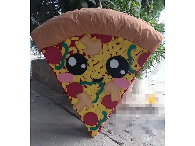 Pizza parče, PINJATA