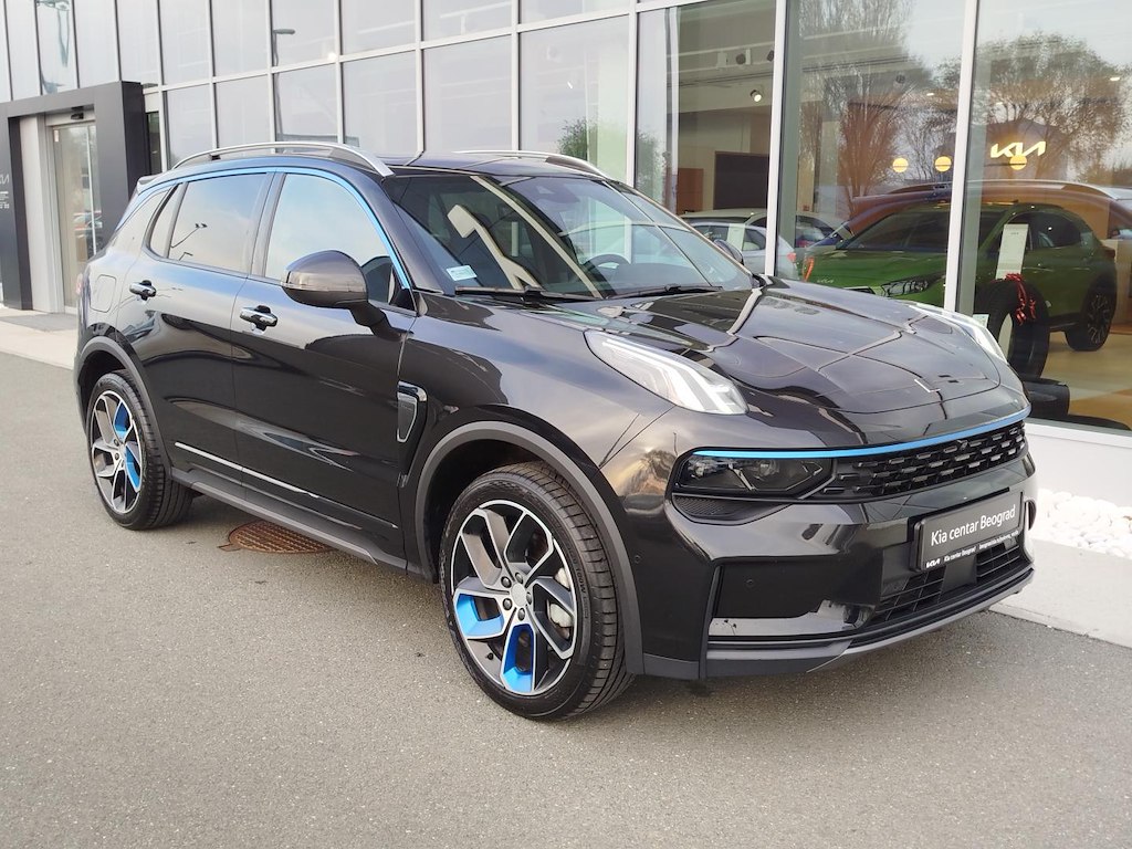 LYNK & CO 01 1.5 PHEV AT PREMIUM
