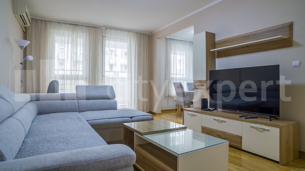 Stan za izdavanje BEZ PROVIZIJE: Dvosoban, 68m², Jurija Gagarina, Novi Beograd - 1000€