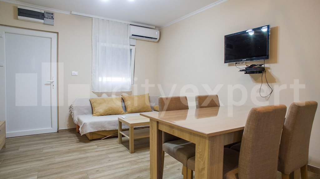 Stan za izdavanje BEZ PROVIZIJE: Jednosoban, 35m², Vili Branta, Novi Beograd - 400€
