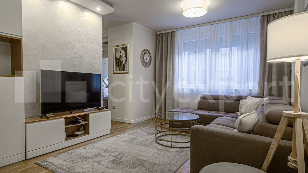 Stan Prodaja: 50m², Boška Petrovića, Novi Sad - 143220€