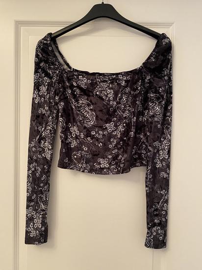 Bershka crop bluza