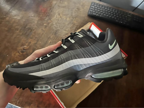 NIKE Air Max 95 UL br.44,5 cm 28,5 NOVO