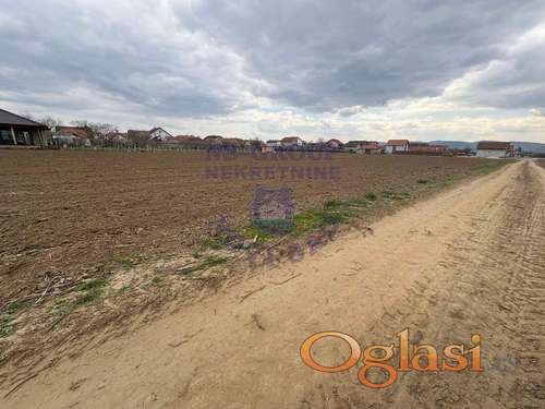 Odličan građevisnki plac u Futogu 683m2