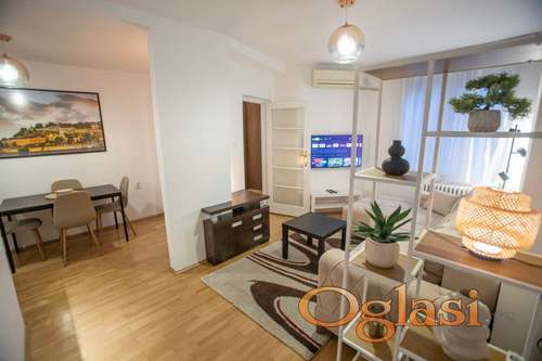 Izdavanje stanova Beograd-Jednoiposoban lux stan