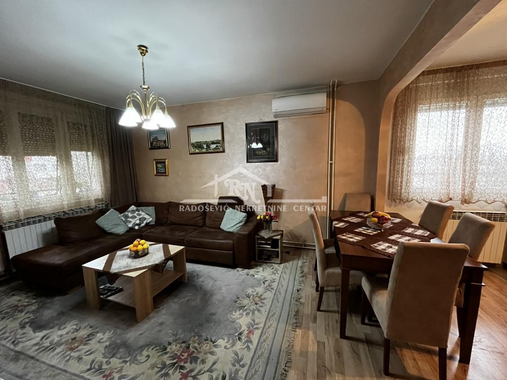 Dr Nika Miljanića, Šestosoban stan na prodaju, 110m2, 278.000€