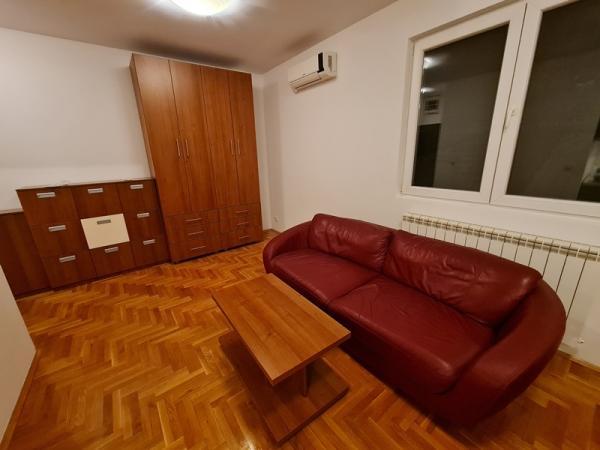 Surčinski put, Dvosoban stan na prodaju, 42m2, 89.000€