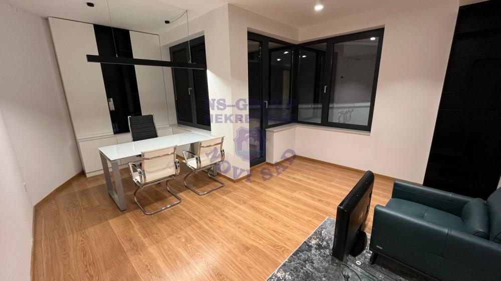 Trosoban stan na prodaju, 101m2, 447.330€