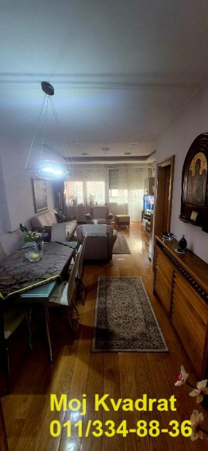 Kuća na prodaju, 250m2, 500.000€