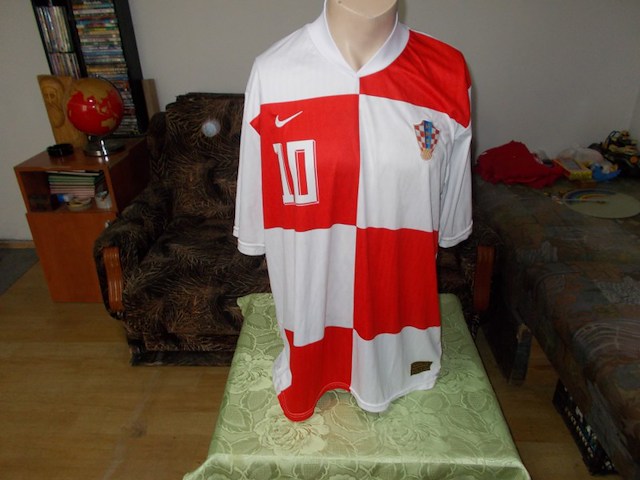 Luka Modric - NS Hrvatske - Nike dres - 3XL velicina
