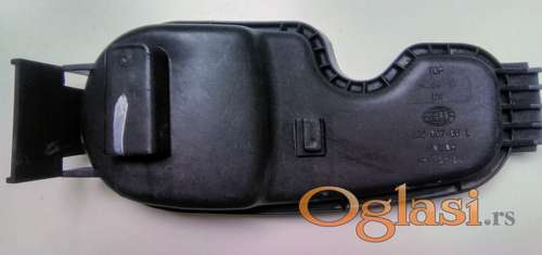 Poklopac fara levi Hella 23606700 L za Honda Accord 1993-1998 1 komad cena 200 dinara