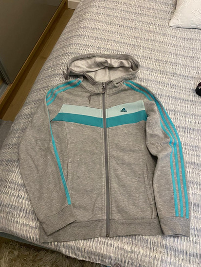 Adidas komplet kao nov, S (ali je vise kao M)