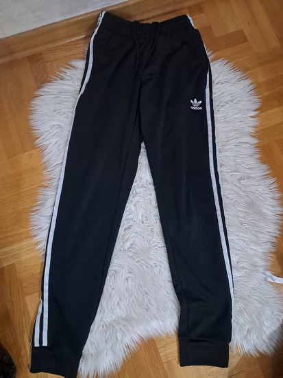 Adidas original trenerka kao nova
