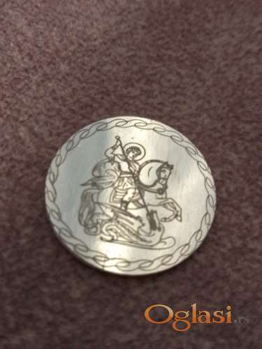 Pljoske upaljači privesci hemiske piksle graviranje