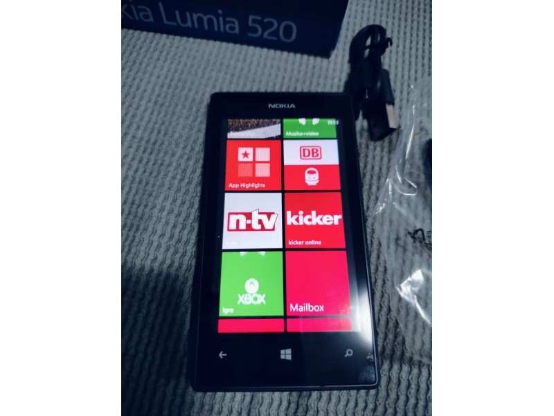 Nokia Lumia 520