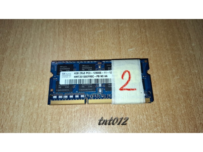 == 2 x 4Gb DDR3 RAM memorija za laptop ==