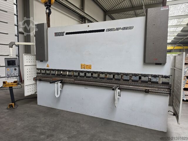 Abkant presa
Ermak CNC AP 40200