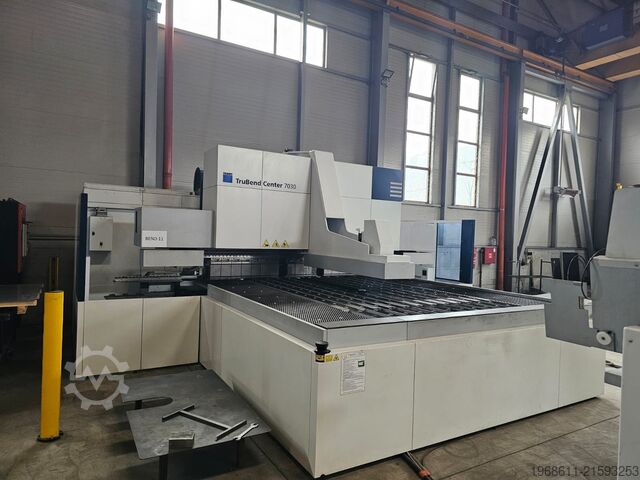 TRUBEND CENTER 7030
TRUMPF TruBend Center 7030