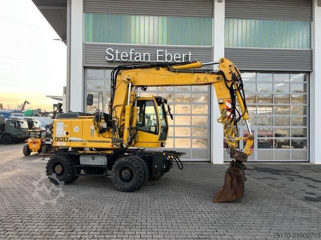 Bager na točkovima
Liebherr A 900 C ZW Litronic / 19.616 h / 2009