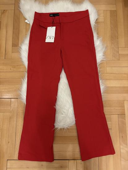 Zara pantalone crvene Nove %%% 1490