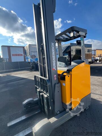 Рiч-тракови
Jungheinrich ETM 214 Li-ion/ Camera/ drive-in