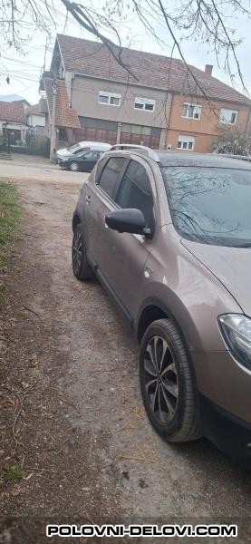 Nissan Qashgai 1.5 Cdi 1.3 Tce. 1.6 Kompletan Auto U Delovima