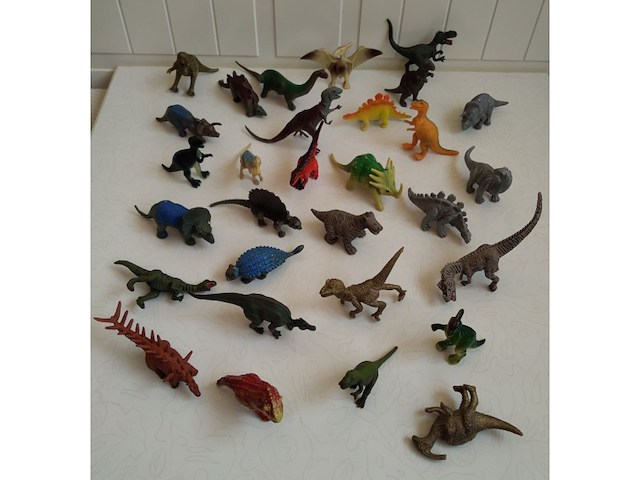 (I) Plastične mini figurice - Dinosaurusi - na komad