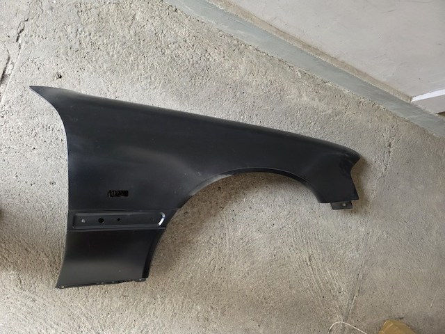 Zamenski deo za Mercedes C202 93-Blatobran