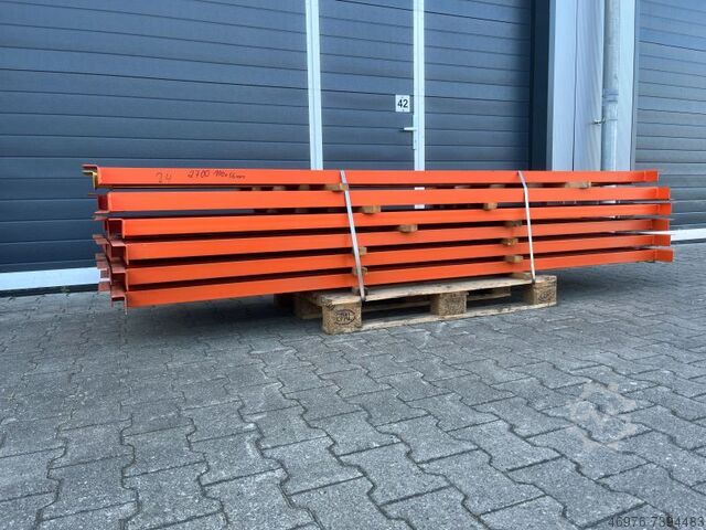Paleta stalak za prelazak šrafova
2.700 mm / IPE Profil: 100 x 55 mm/ Materialfarbe: orange